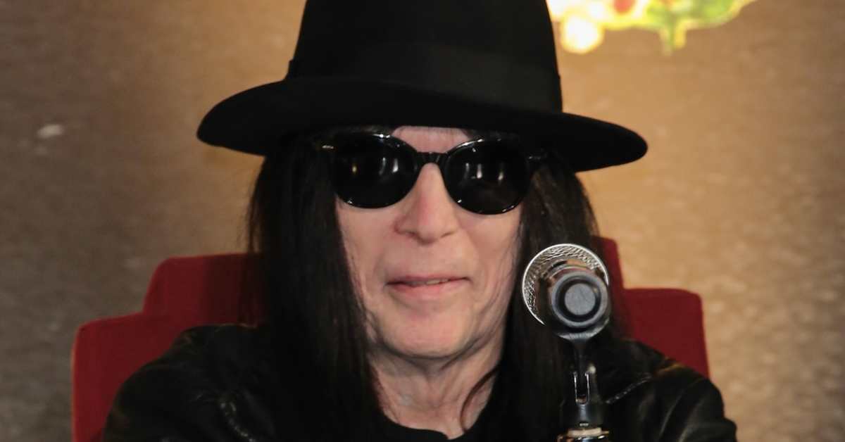 Mick Mars speaks on Motley Crue lawsuit - Metal Edge Magazine