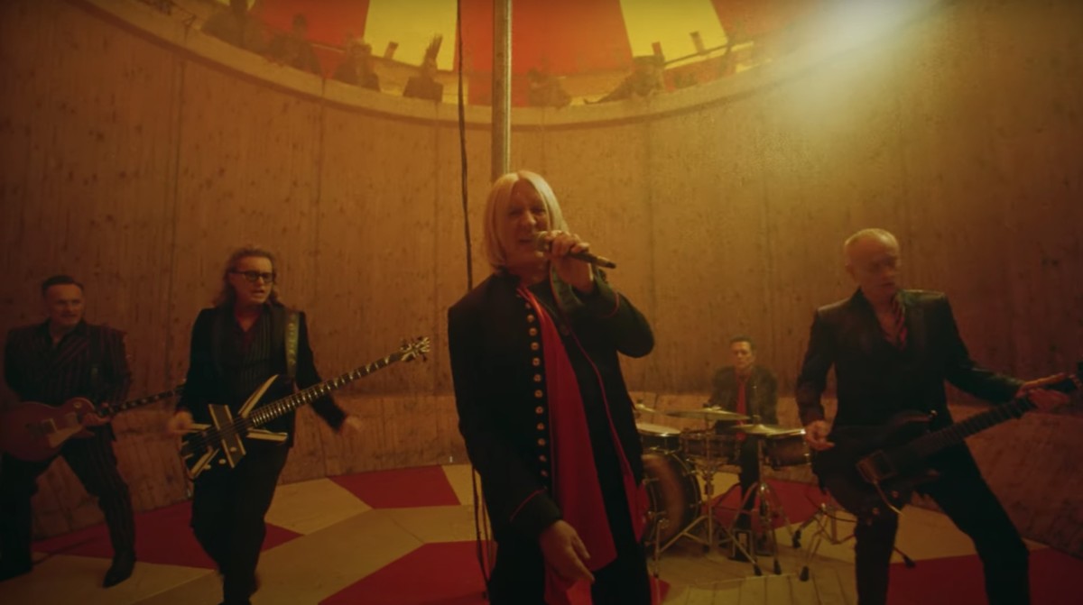 Watch the official music video for Def Leppard's new single, 'Kick ...