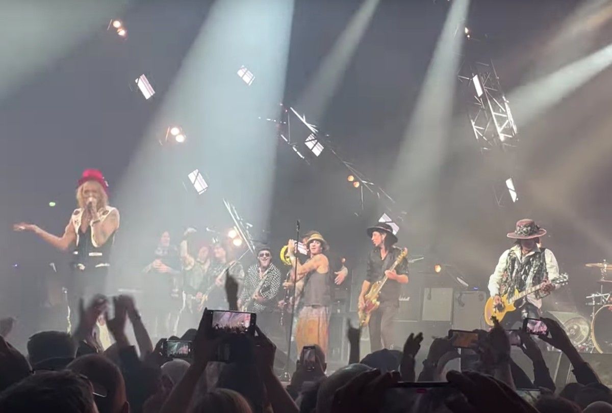 Watch original Hanoi Rocks lineup play 'Up Around the Bend,' 'Oriental ...